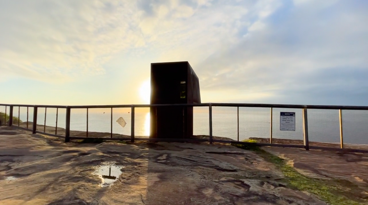 A periszkóp-szobor úgy mutatja az óceánt, ahogyan sohasem láttuk