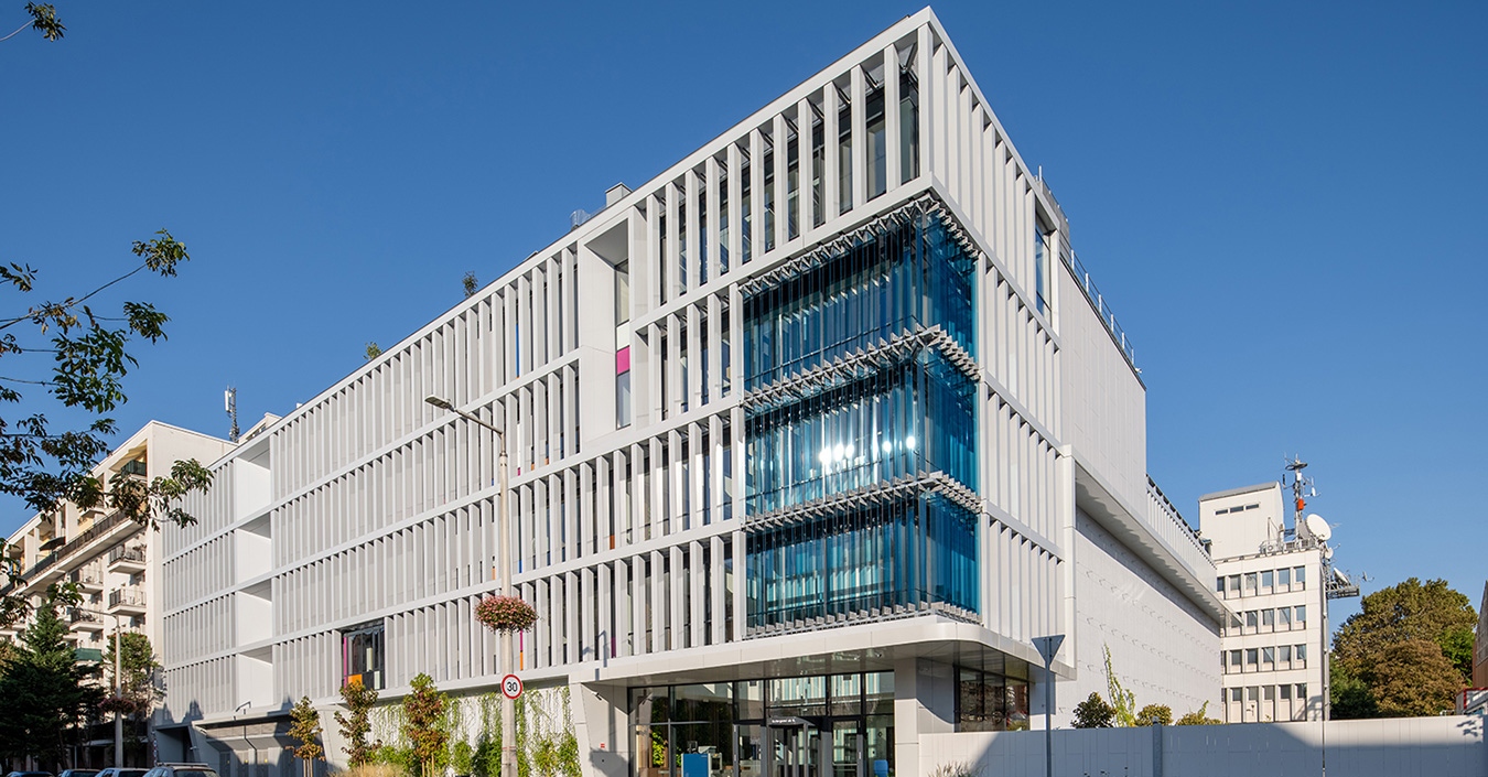 Európa egyik legmodernebb berendezésével rendelkezik az NMHH kibővített ...