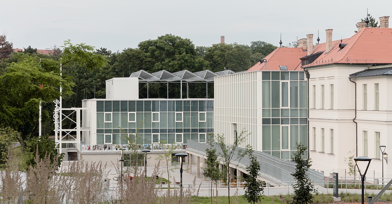 Az évek óta omladozó veszprémi gyermekkórház átalakításával született ...